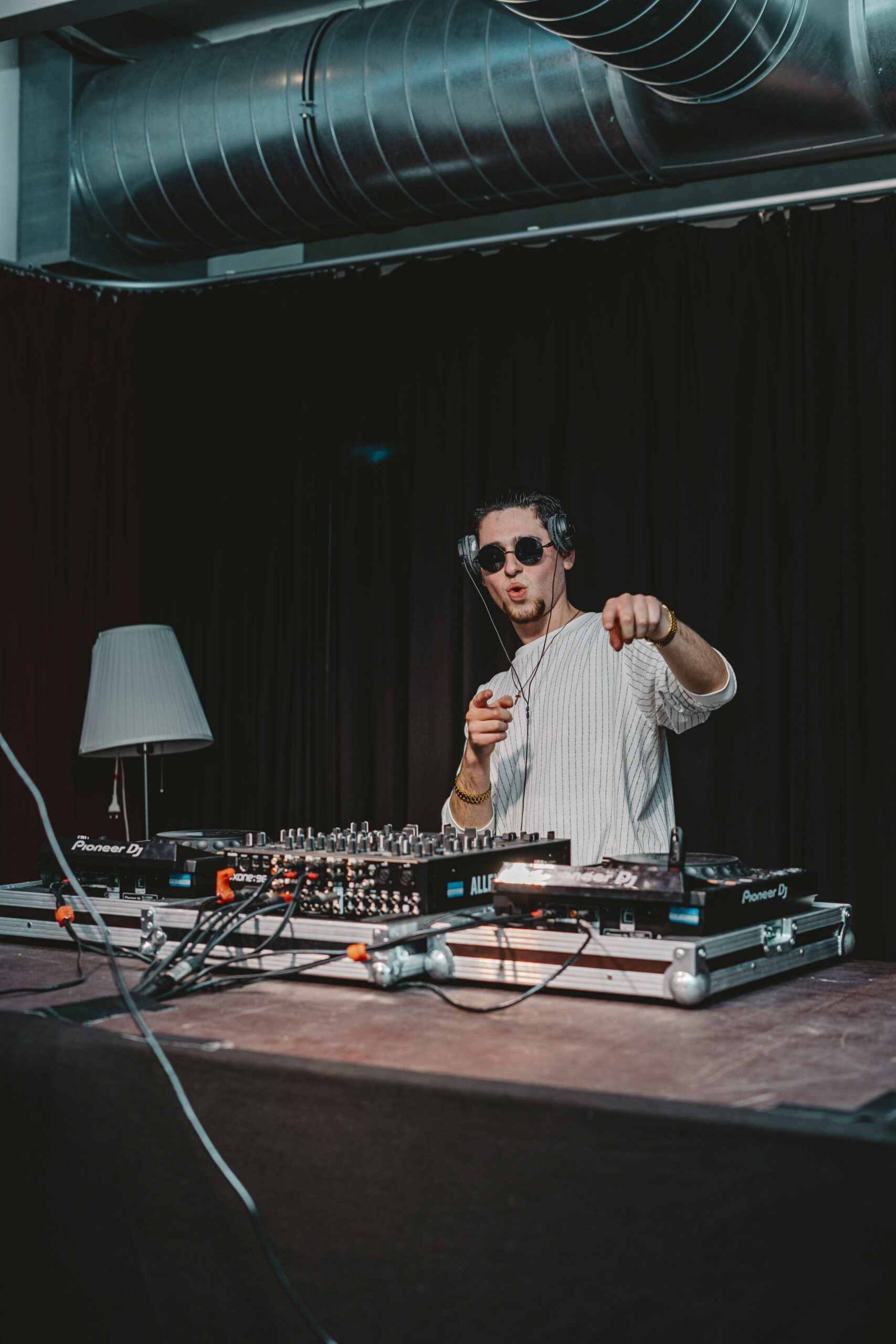 Justin Hahn - Professional Club DJ