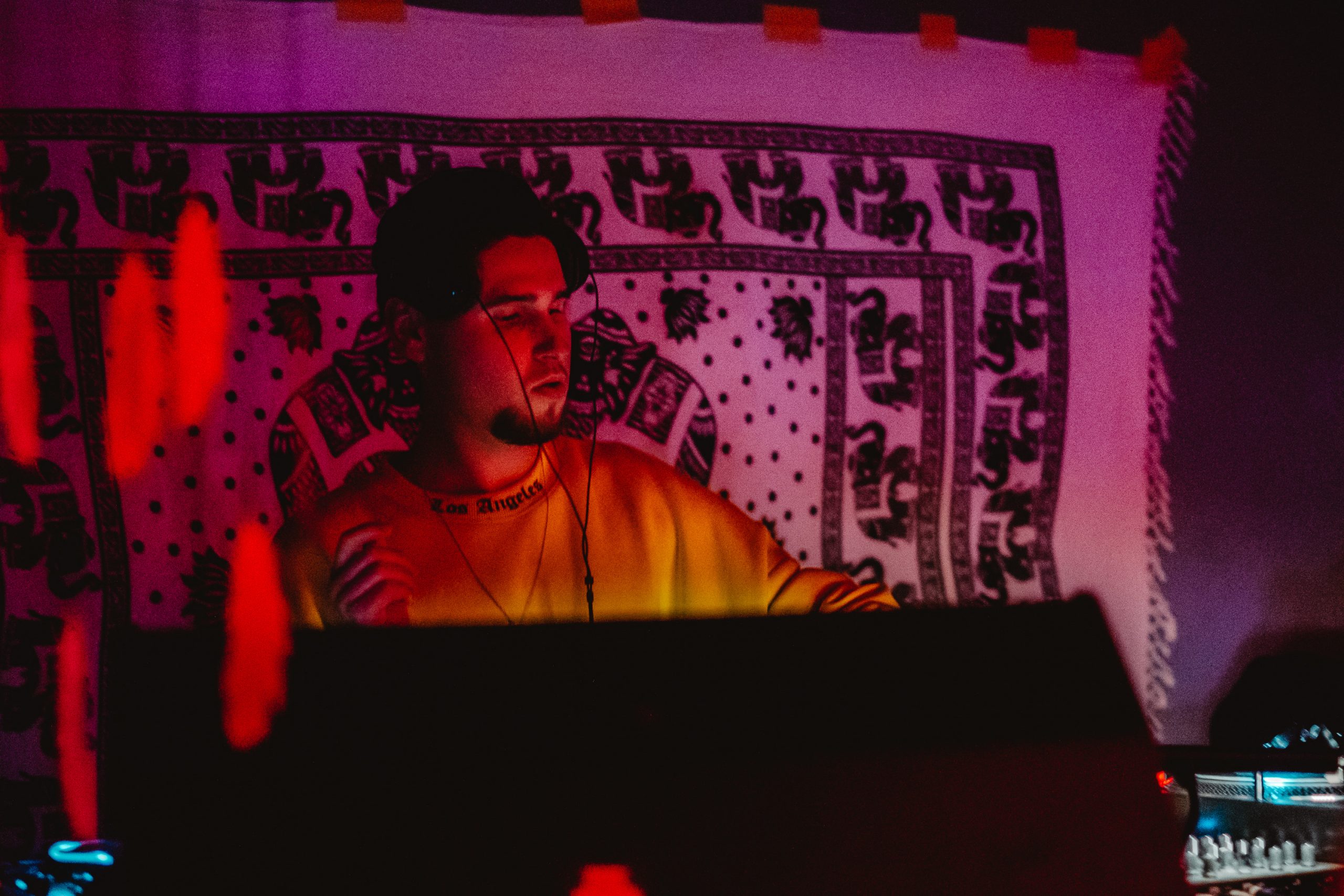 Justin Hahn - Professional Club DJ